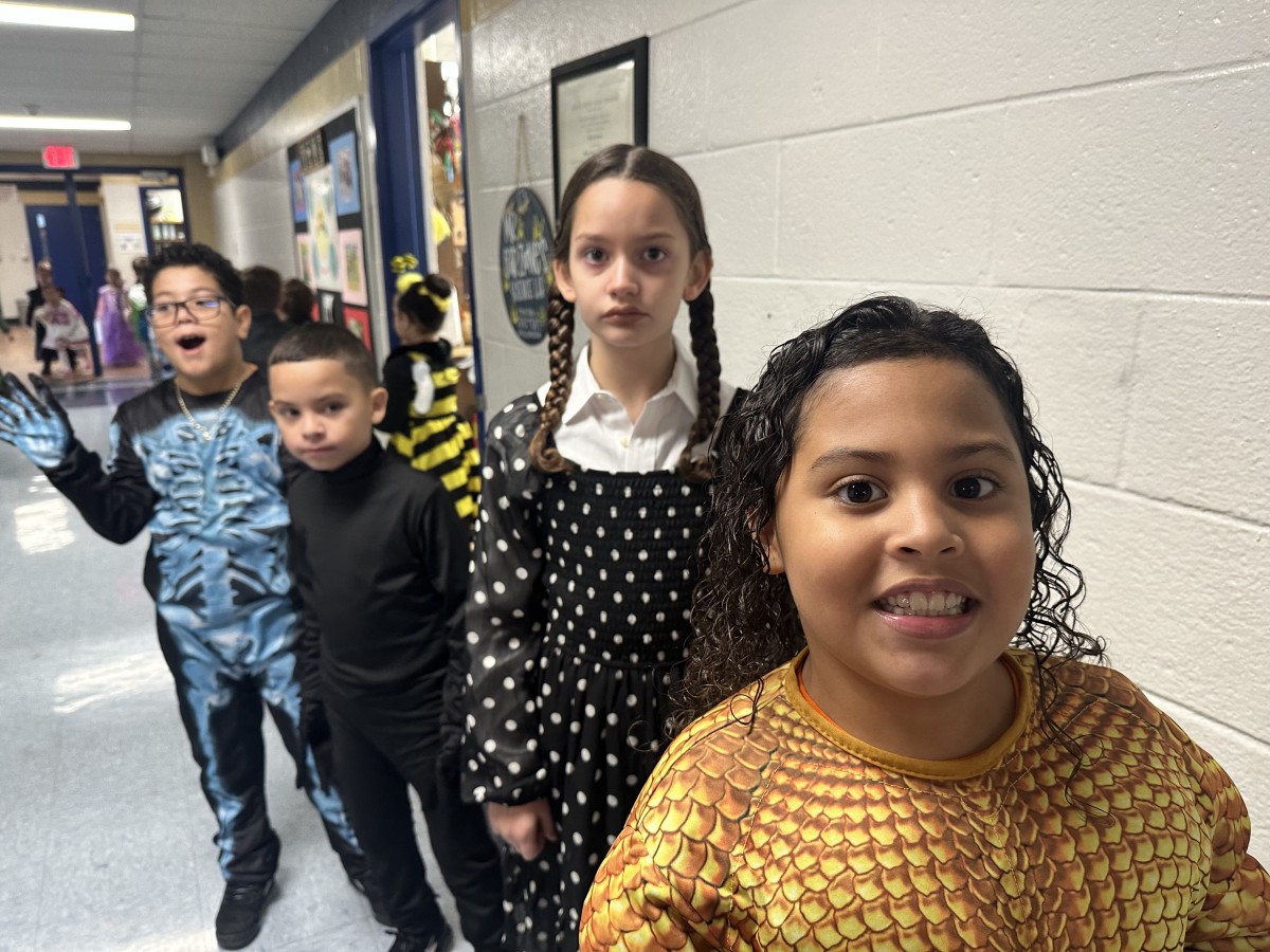 Fostertown Scholars March through School for Annual Halloween Parade- News - NECSD